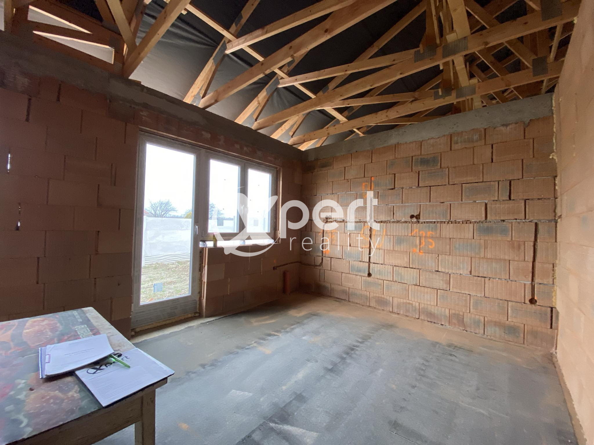 SUPER PONUKA !! Predám 4 izbový rodinný dvojdom so záhradou a s ...